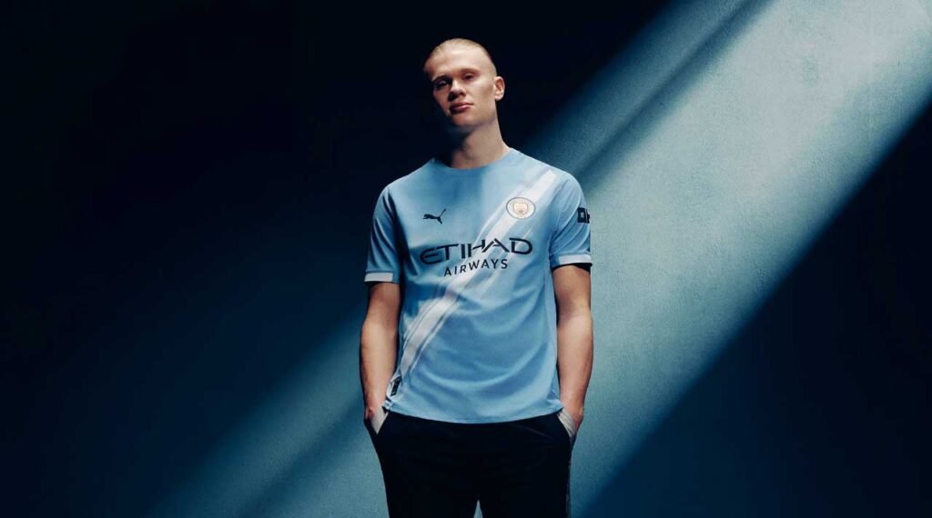 Manchester City 2025/26 Home Kit by PUMA: Iconic Sash Debuts in Sky Blue